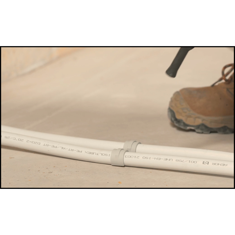 Double plastic conduit clip FPD for nailers